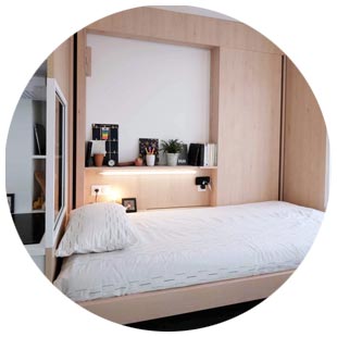 Retractable ceiling beds: a bedUp® concept with single and double beds